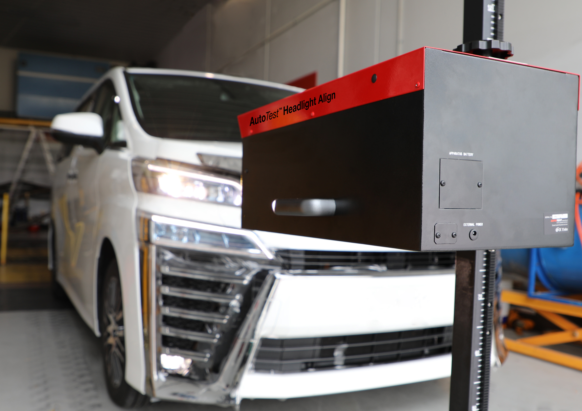 Shedding Light on Headlight Aiming for Road Safety - AutoTest Products ...